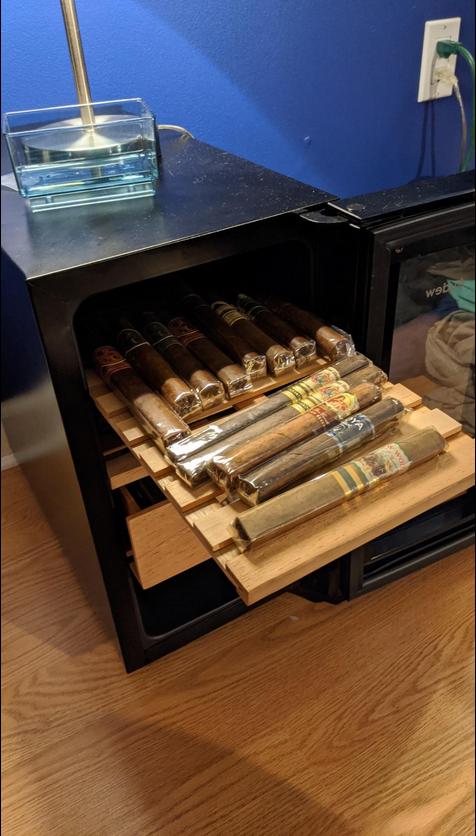 Audew JC-23C1 Electronic Cigar Cooler Humidor,150-Cigar, with Spanish ...